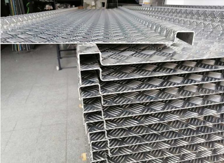 Todo sobre el plegado de chapa - Aymet